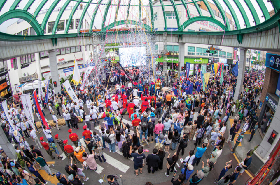 디지털 기술 기반 문화·예술·관광 선도하는 국제산업도시로